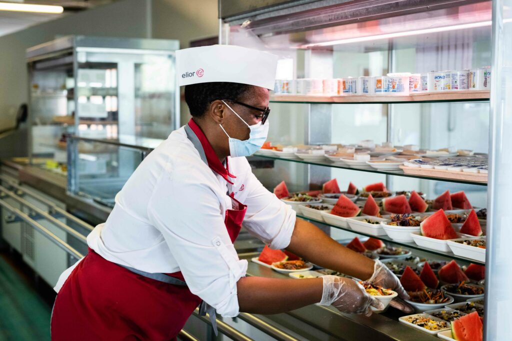 Les cantines, des lieux pour manger sain et sûr | SNRC.